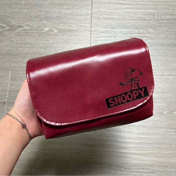 Peanuts | Bags | Peanuts Snoopy Burgundy Red Faux Leather Crossbody Bag ...